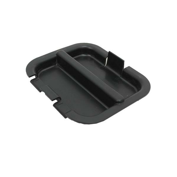 Крышка люка щитка переднего крыла нижняя