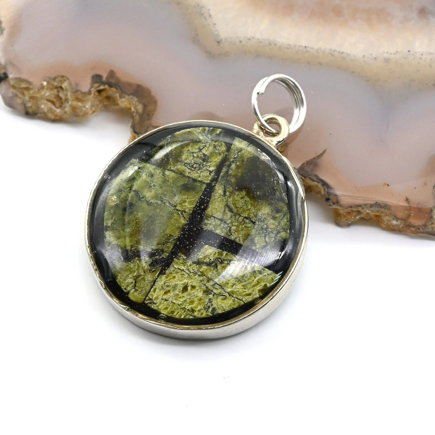 Крестик, змеевик