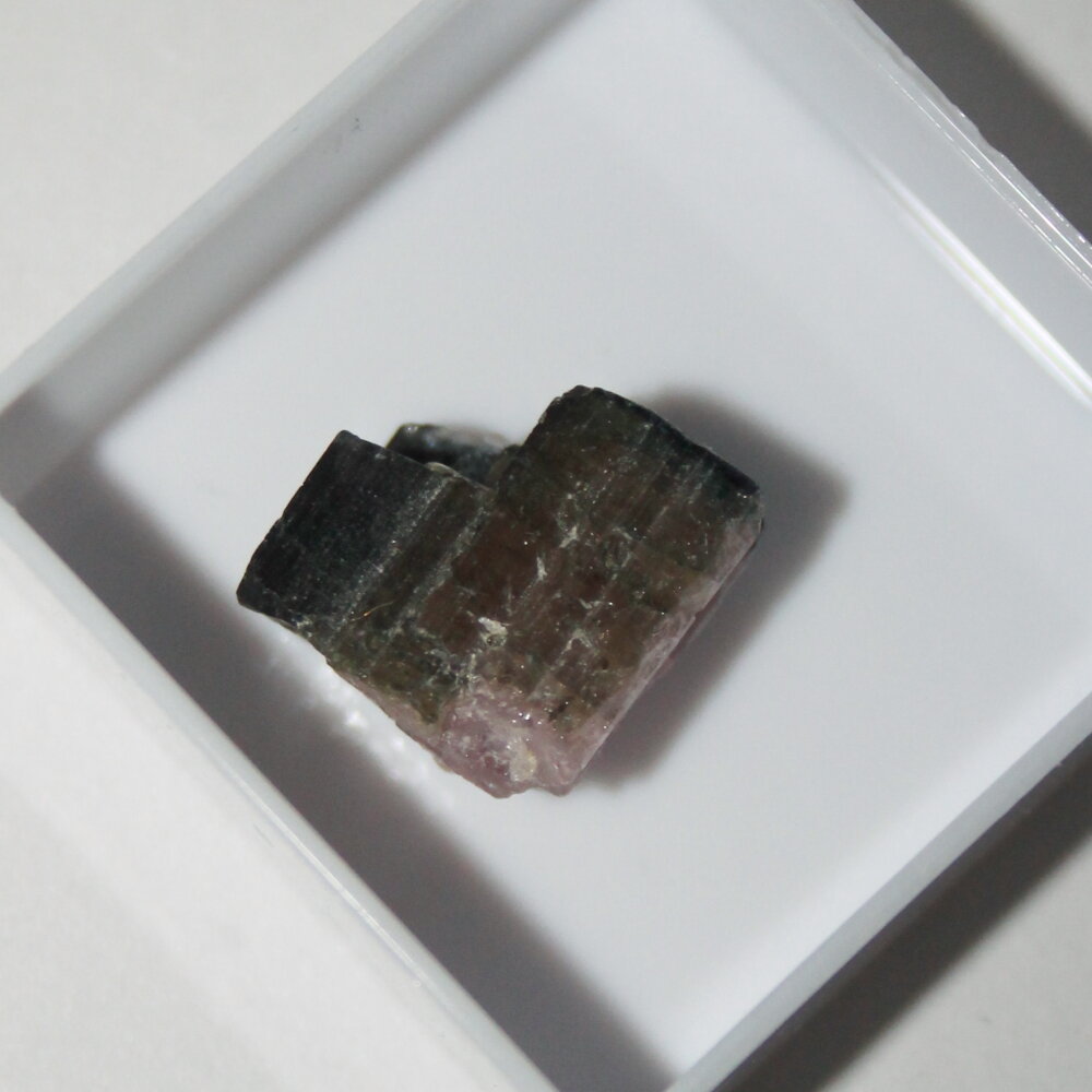 Кристалл Турмалина, коллекционный образец "True Stones"