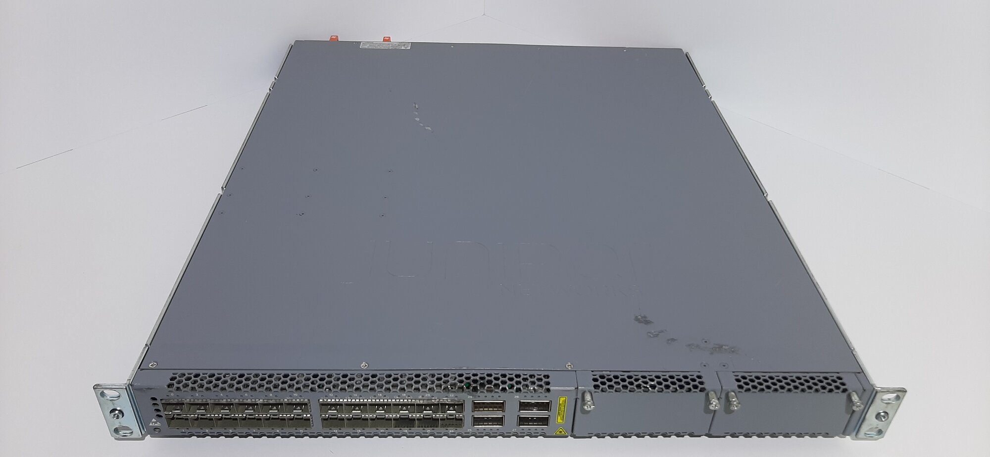 Коммутатор Juniper EX4600-40F-AFO