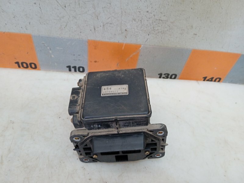 Б/У ДМРВ, Мицубиси Каризма 1 Расходомер воздуха Mitsubishi Carisma 1997 DA1A 329392 MITSUBISHI арт. MD172454, E5T05271