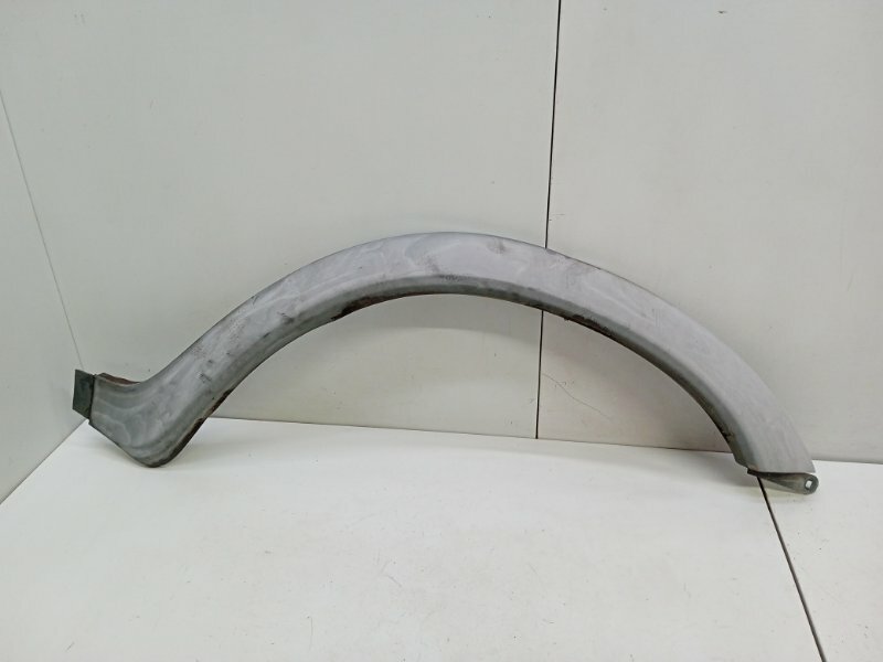 Б/У Газ Газель 3221 Накладка крыла Газ Газель 3221 2004 Перед. Прав. 138386 GAZ арт. 3302840302610