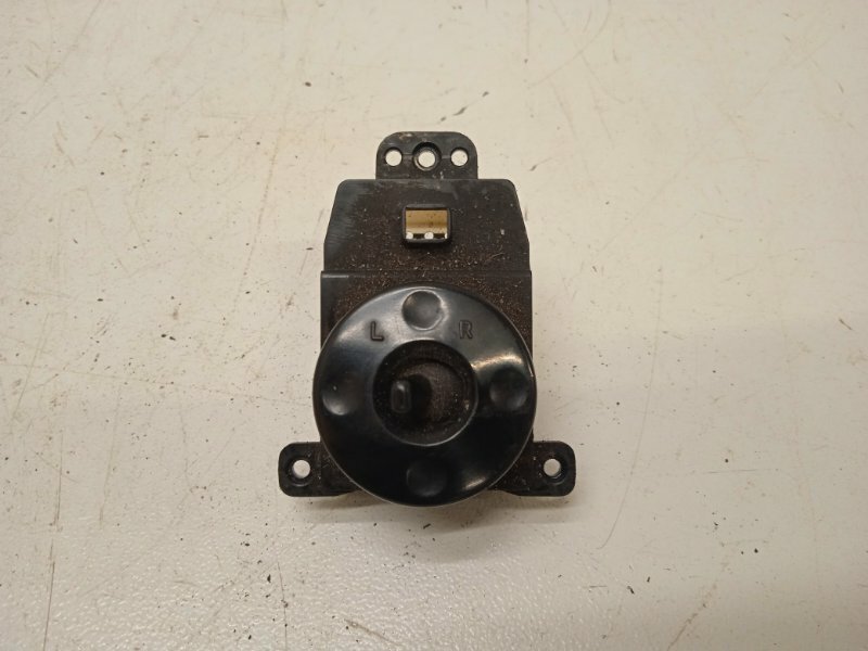 Б/У Киа Рио 2 Блок управления зеркалами Kia Rio 2010 2, JB 83016 Hyundai-KIA арт. 935301G100, 935301G101