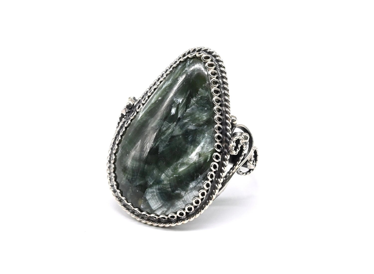 Кольцо, серафинит