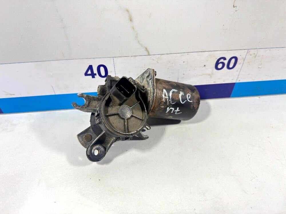 Моторчик стеклоочистителя передний Hyundai Accent 9810025000