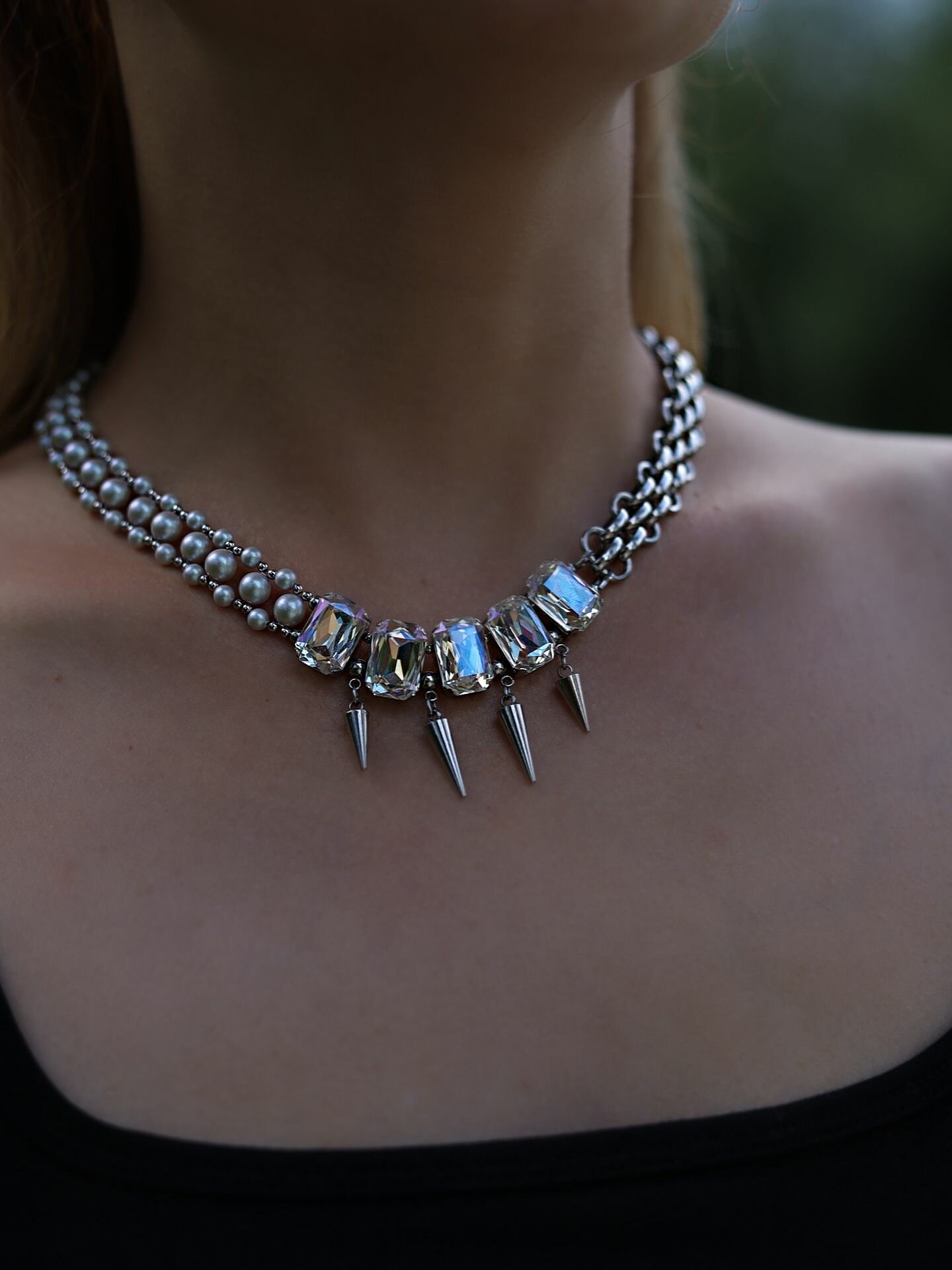 Колье, кристалл