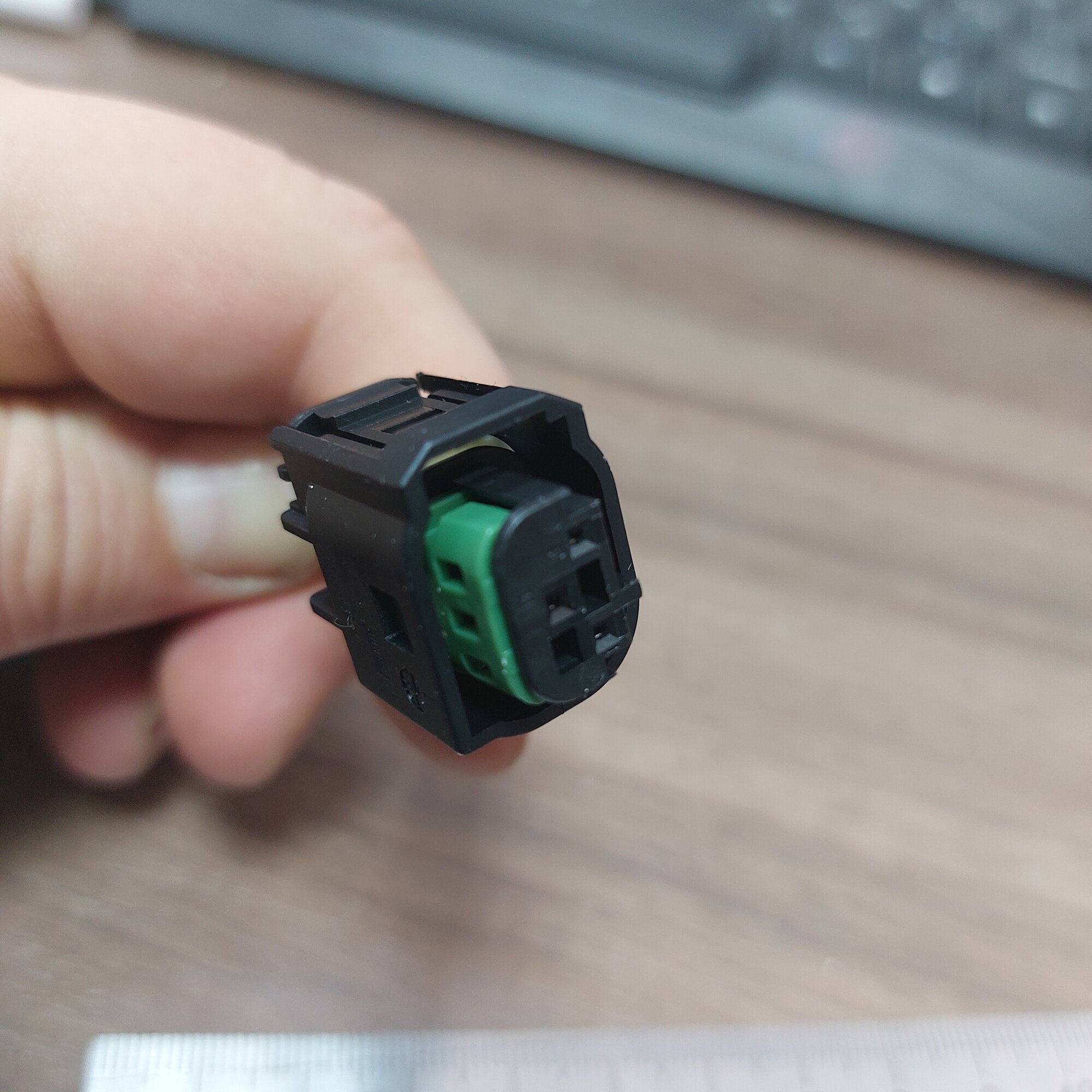 Разъем (штекер) 3 конт датчика давл. выхлопных газов Renault Nissan Opel GM