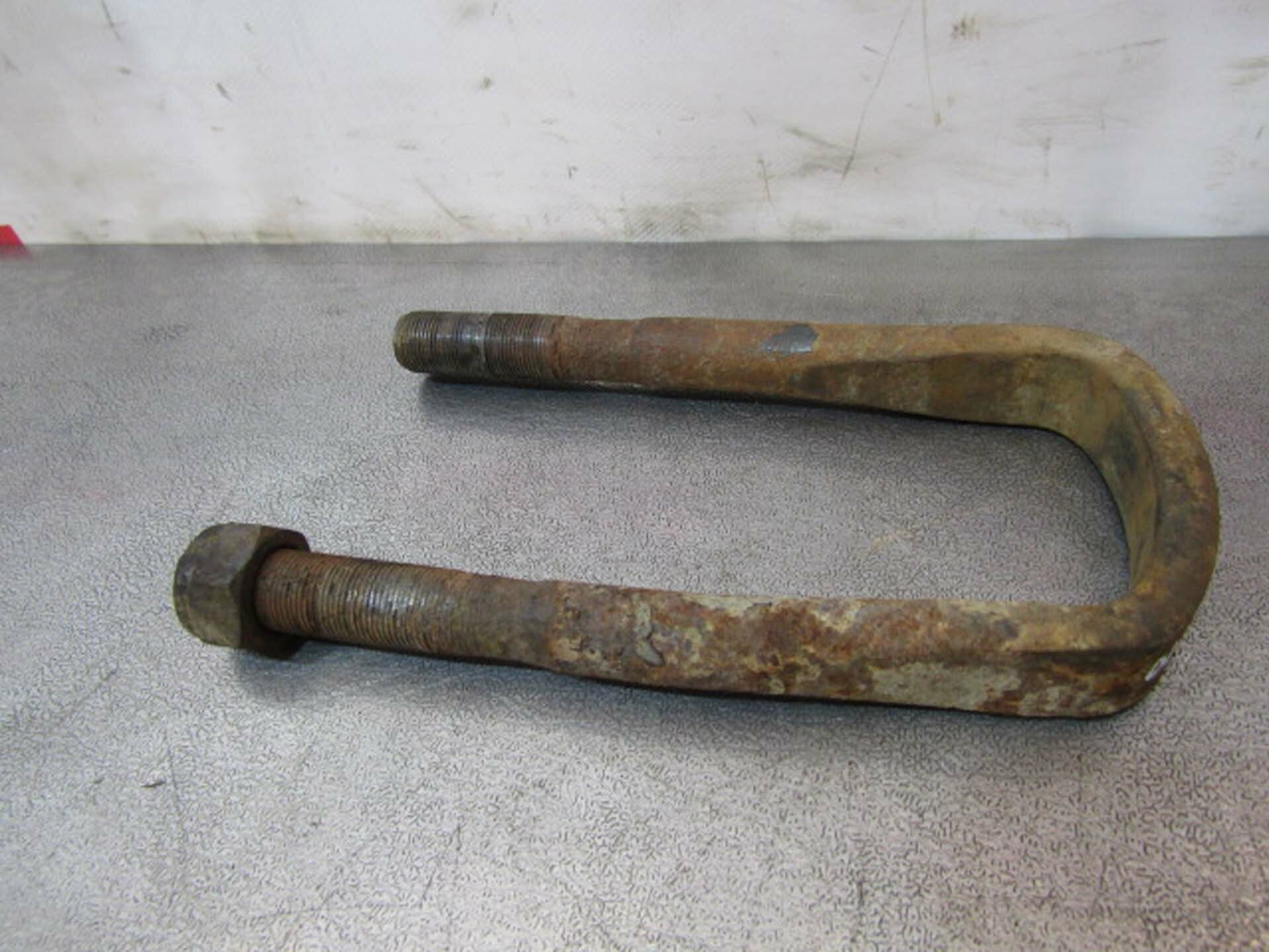 Стремянка передней рессоры DAF XF95