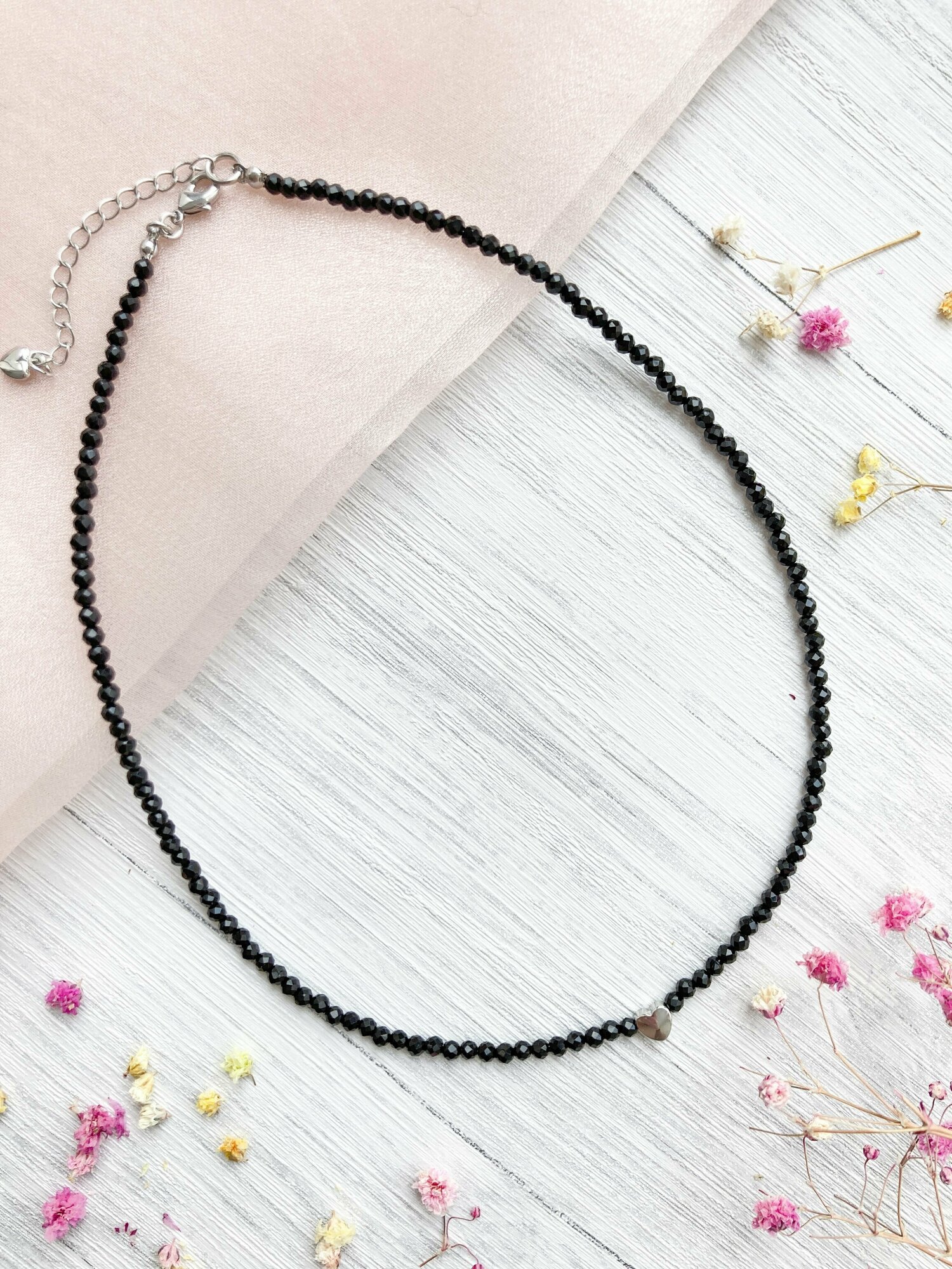 Чокер, шпинель