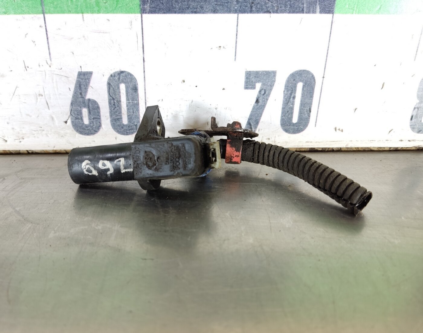 Датчик коленвала VAZ 2114 21123847010