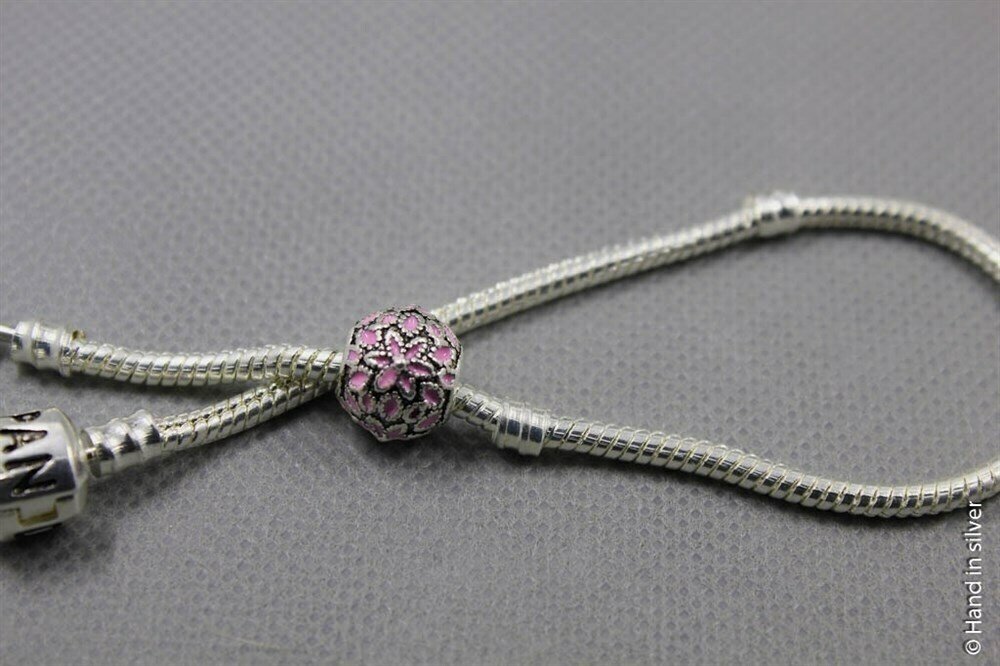 Шарм Handinsilver ( Посеребриручку ), металл