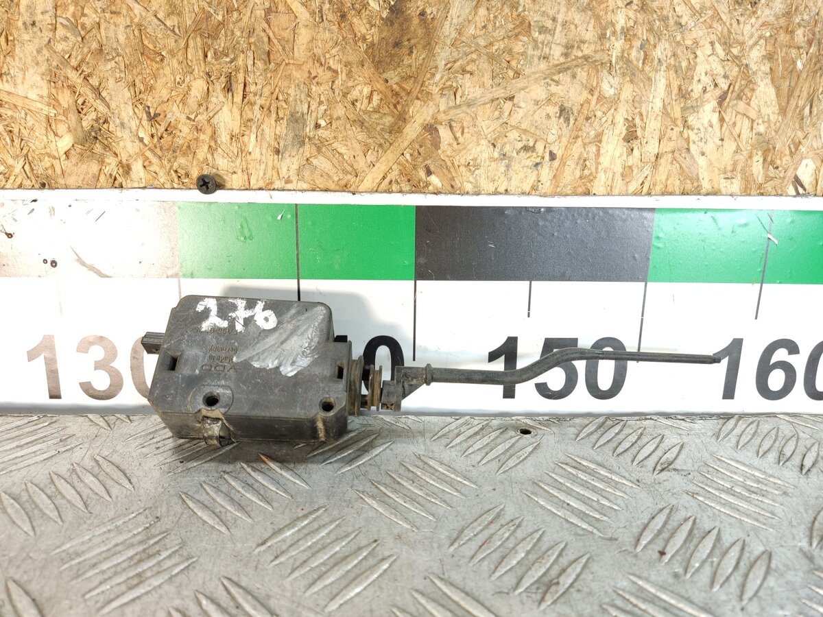 Замок лючка бензобака BMW X3 2004-2010 67116927493