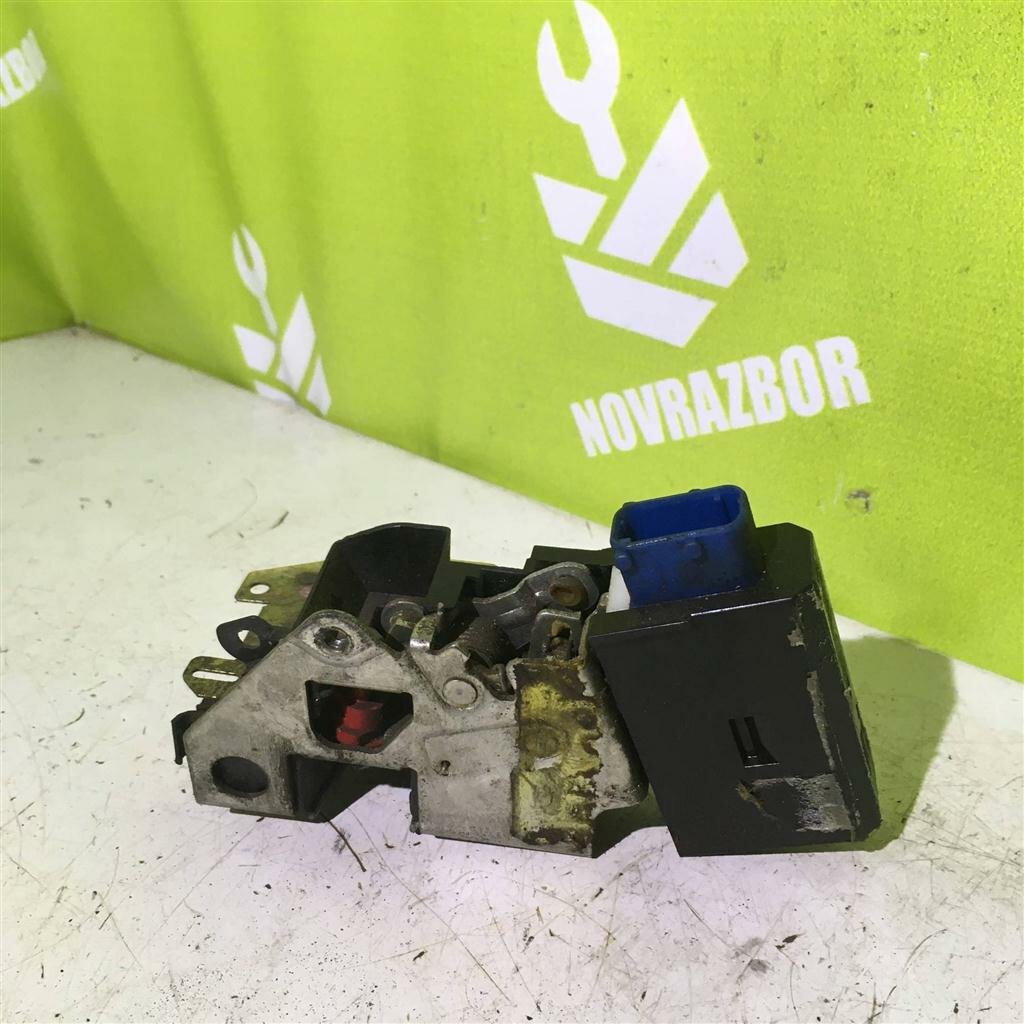 Замок двери задней правой BMW 5-серия E34 88-95