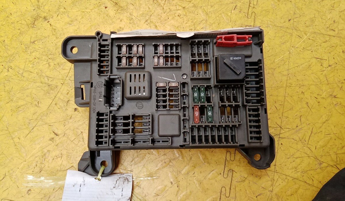 Блок предохранителей X6 E71 BMW 61146931687