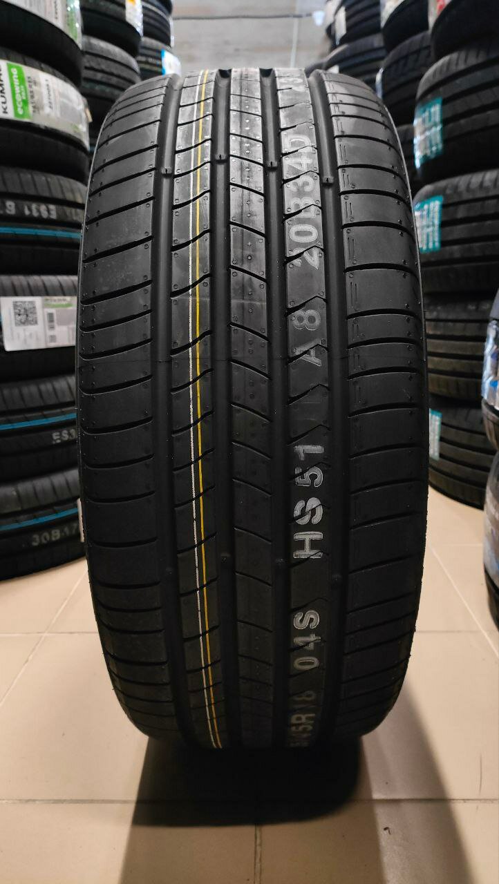 Летние шины 215/55R17 Kumho ECSTA HS51 94V Корея ( 2025 год )