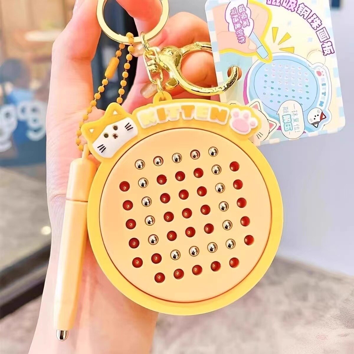 Креативный мультяшный магнитный стальной шарик для рисования, брелок, маленький подвесной рюкзак, антистрессовая магнитная доска для рисования, лабиринтная игрушка оптом