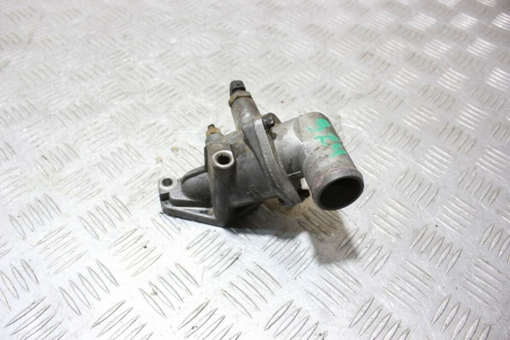 Корпус термостата OPEL Vectra B 90412717