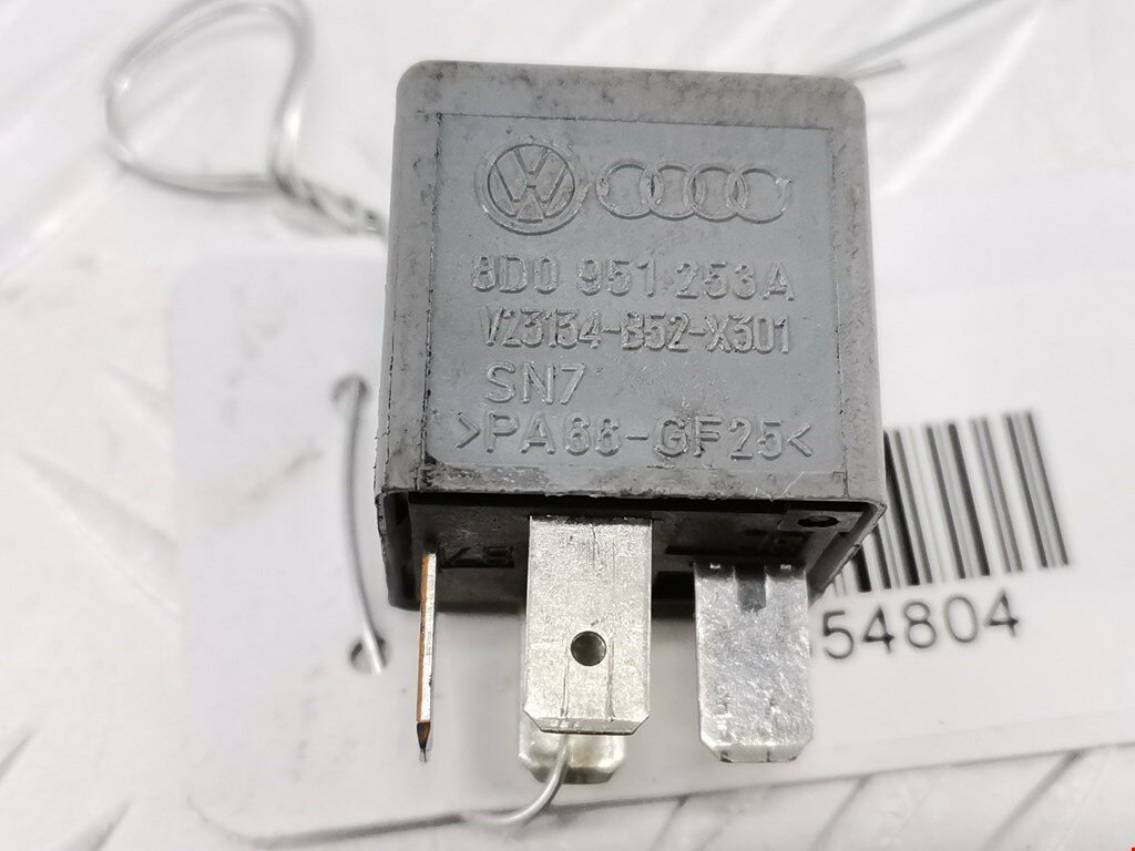 Реле Volkswagen Passat 5 8D0951253A арт. 1654804