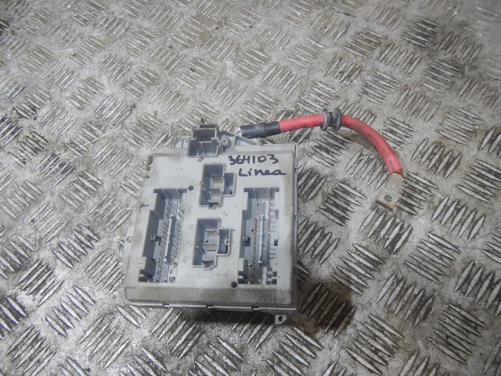 Б/У Блок предохранителей, Fiat (Фиат)-LINEA (07-) FIAT LINEA (07-) моторный 1,4 Без повреждений. 364103 Fiat/Alfa/Lancia ...