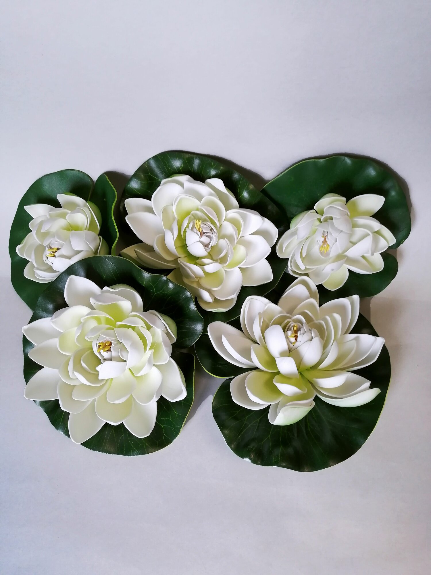 Искусственные кувшинки и лотосы для пруда - набор садовых фигурок из прочного пластика, украшение водоема