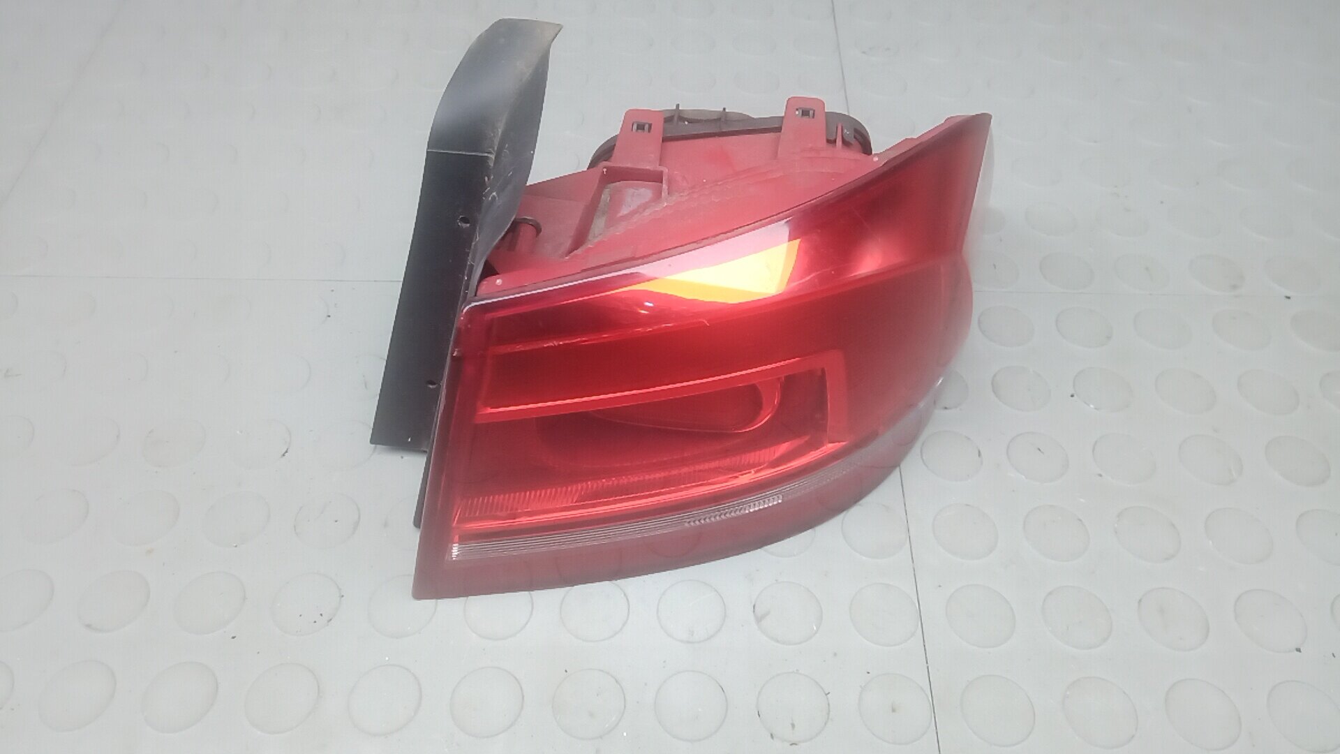 Фонарь задний правый VOLKSWAGEN PASSAT B7, Номер 3AE945096F