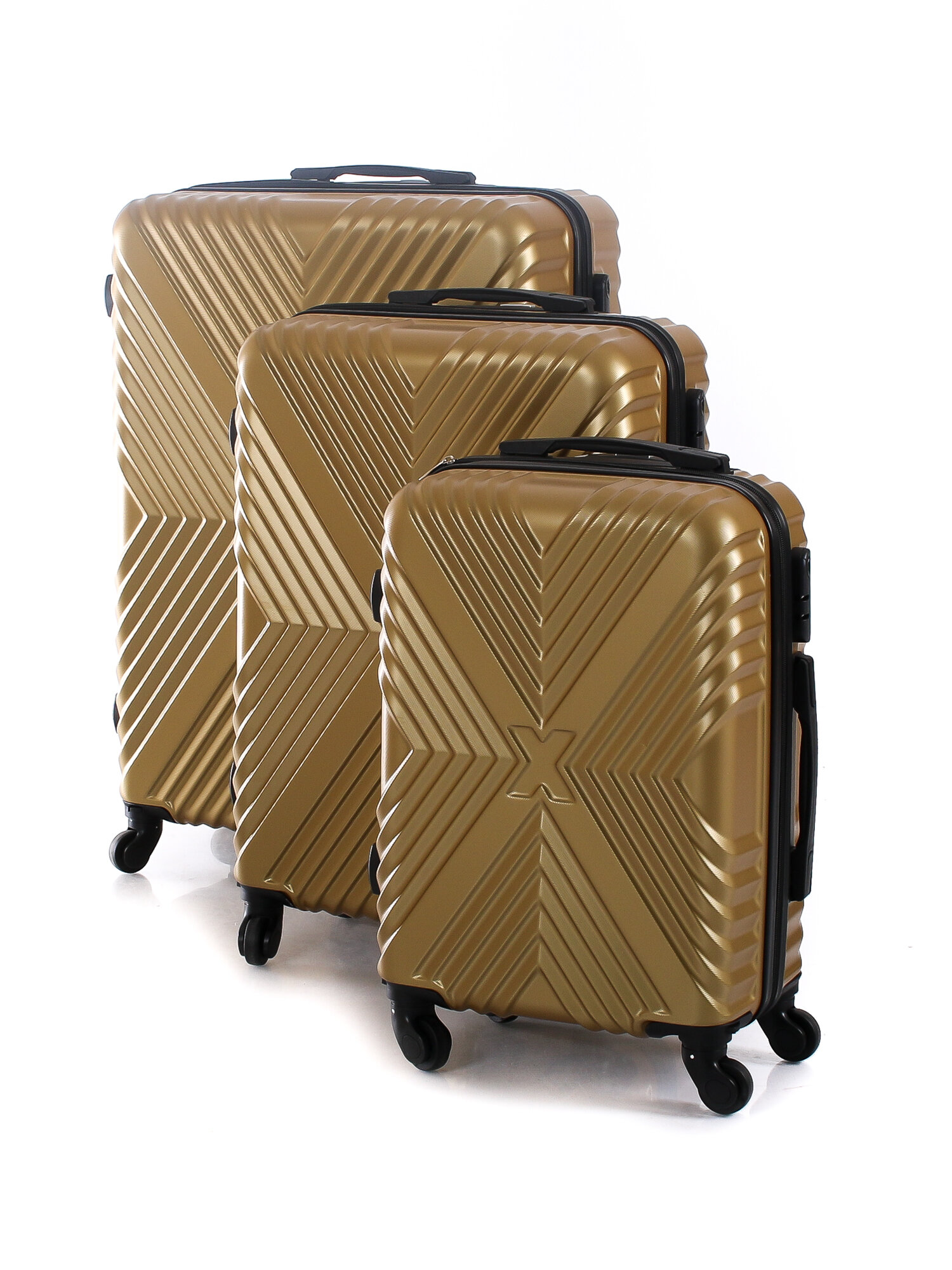 Комплект чемоданов 