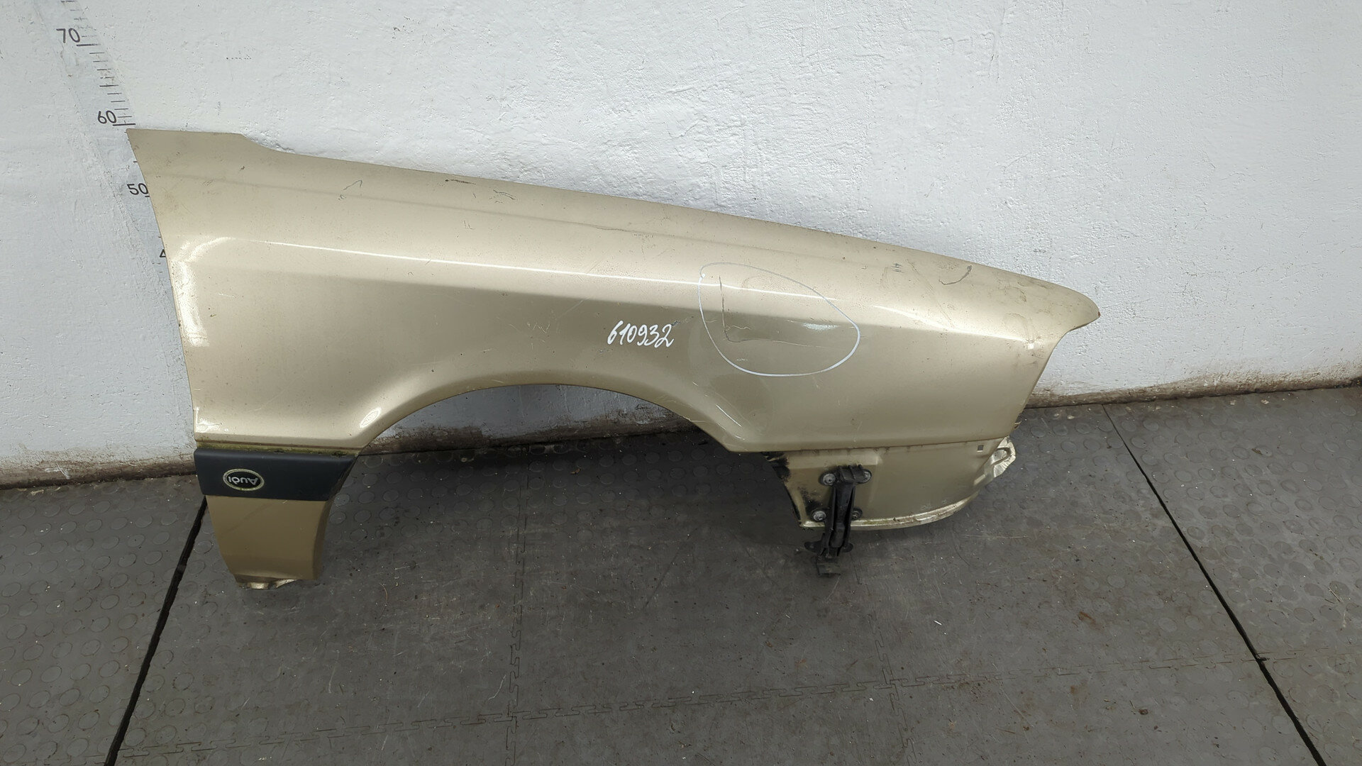 Крыло правое переднее Audi 80 (B3) Б/У