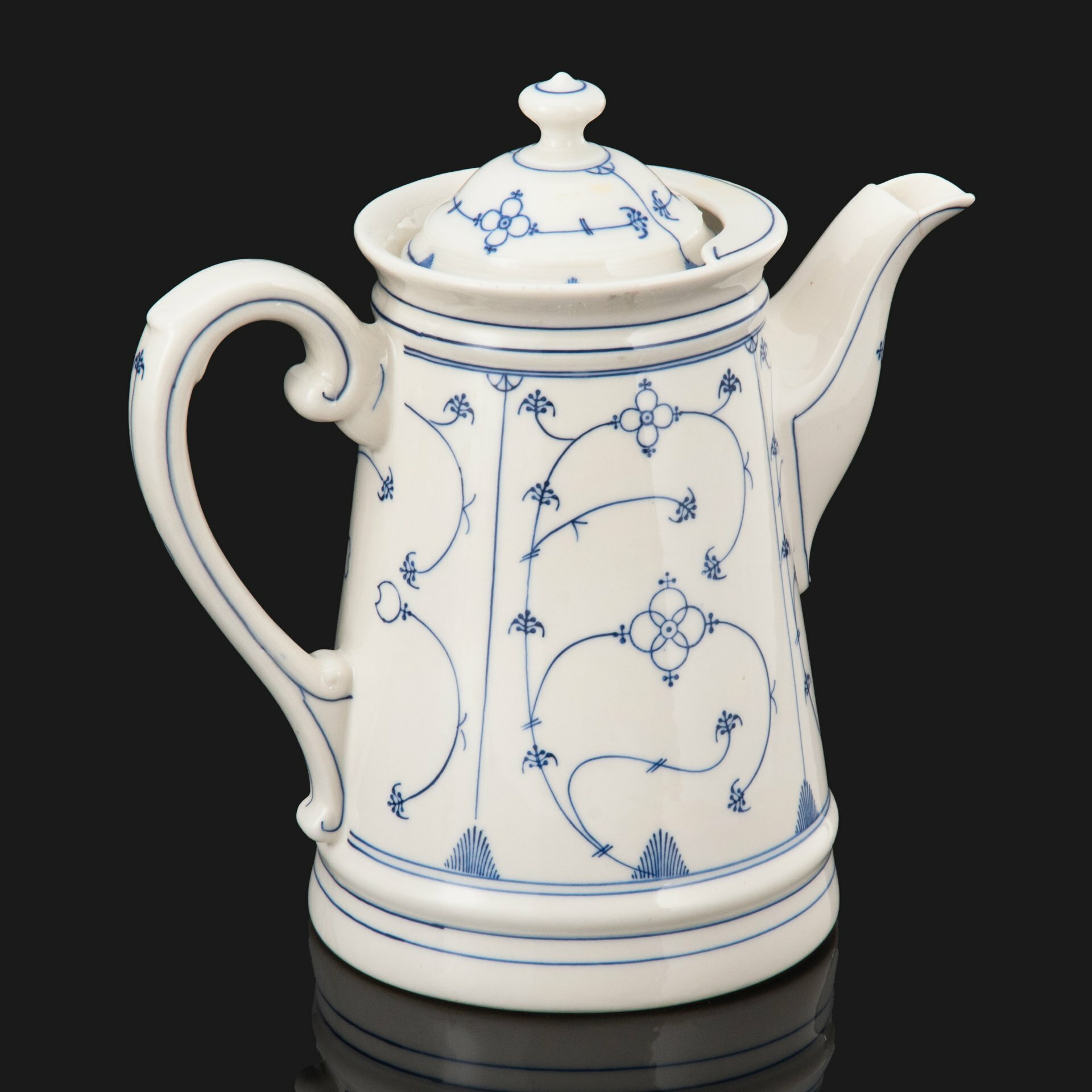 Кофейник (чайник с высоким носиком"