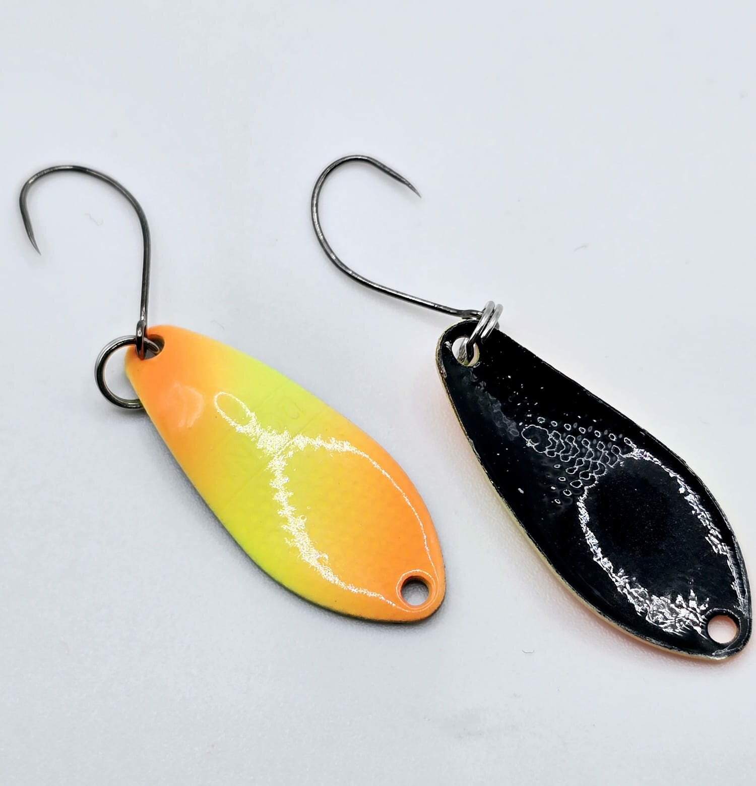 Блесна Antem "Dohna" вес 2,5гр, цвет #051, крючок с бородкой, для ловли форели