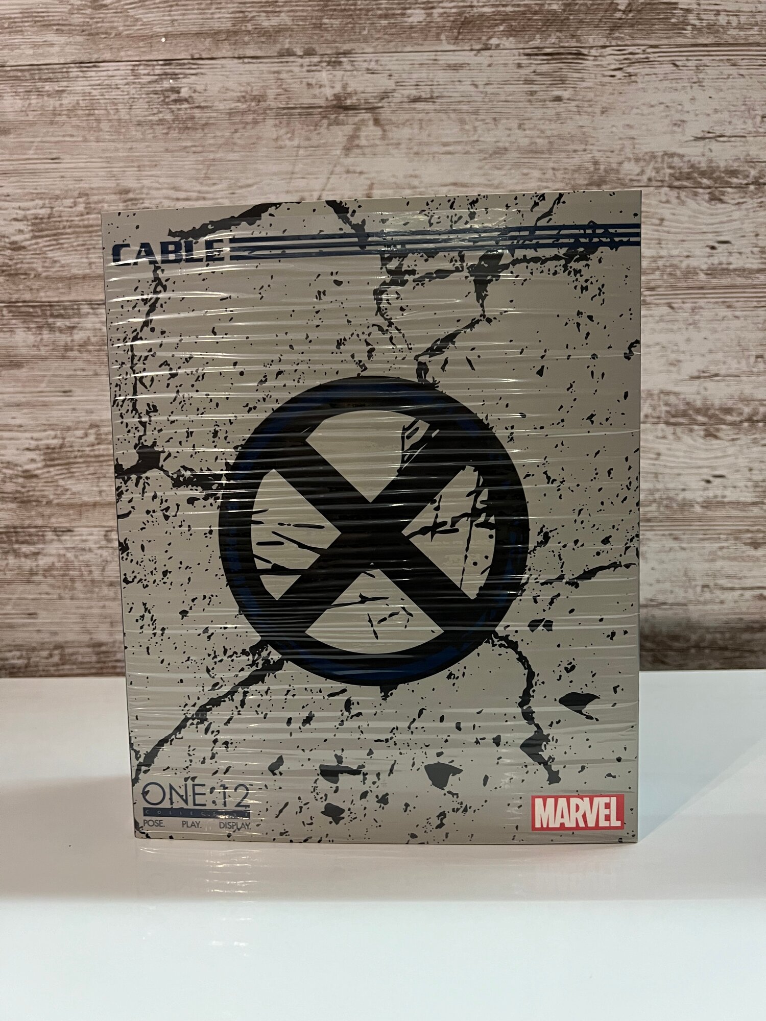 Фигурка Кейбл Cable от Mezco