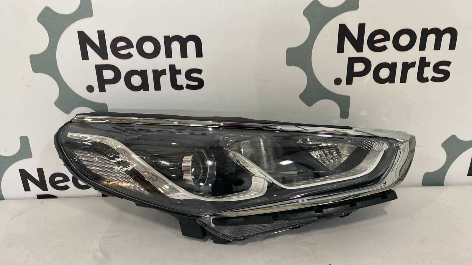 Фара правая Hyundai Sonata 7 LF 17-19