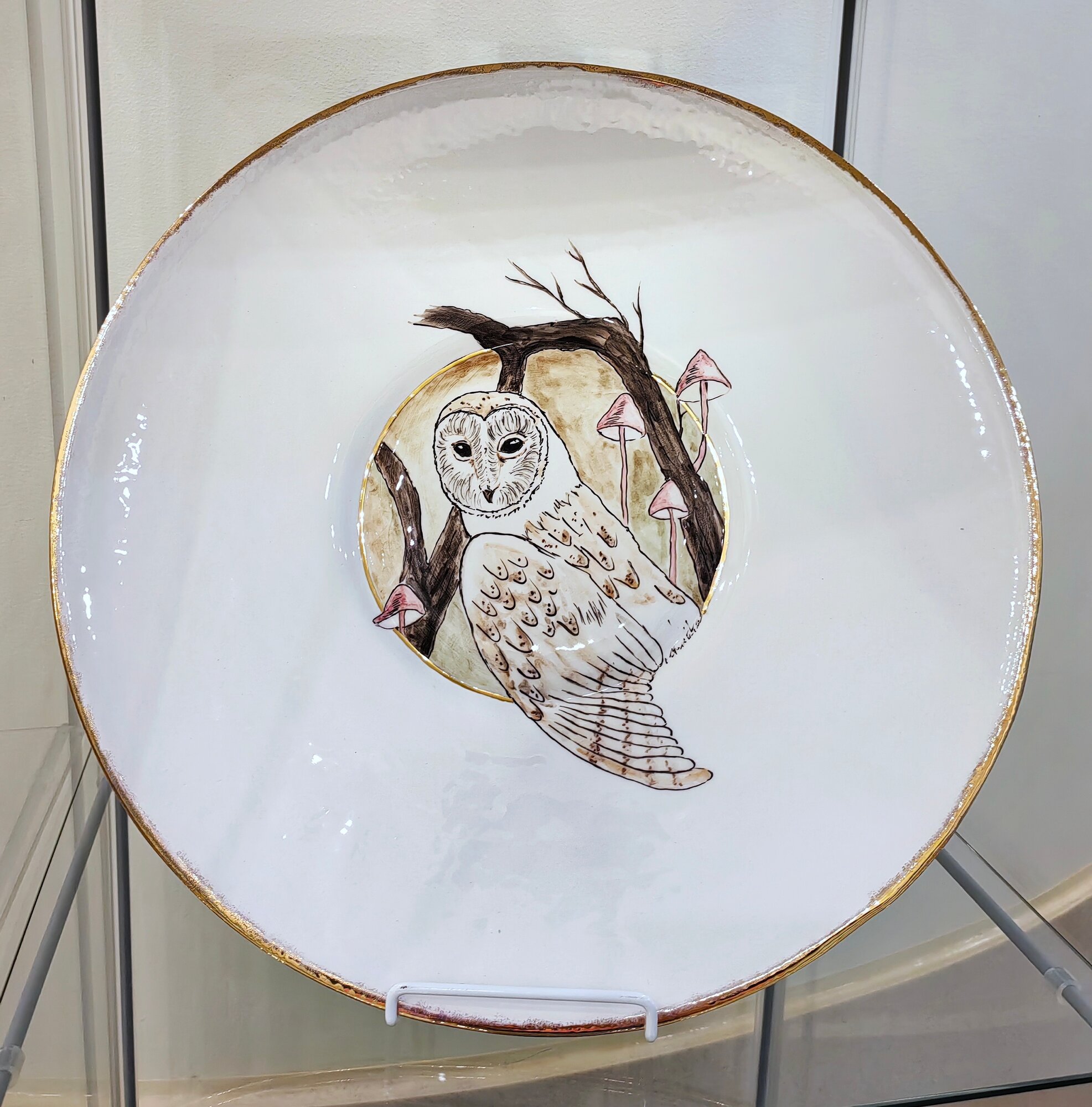 Авторское блюдо ручной работы Irina Volvach Art Ceramics "Страж портала"