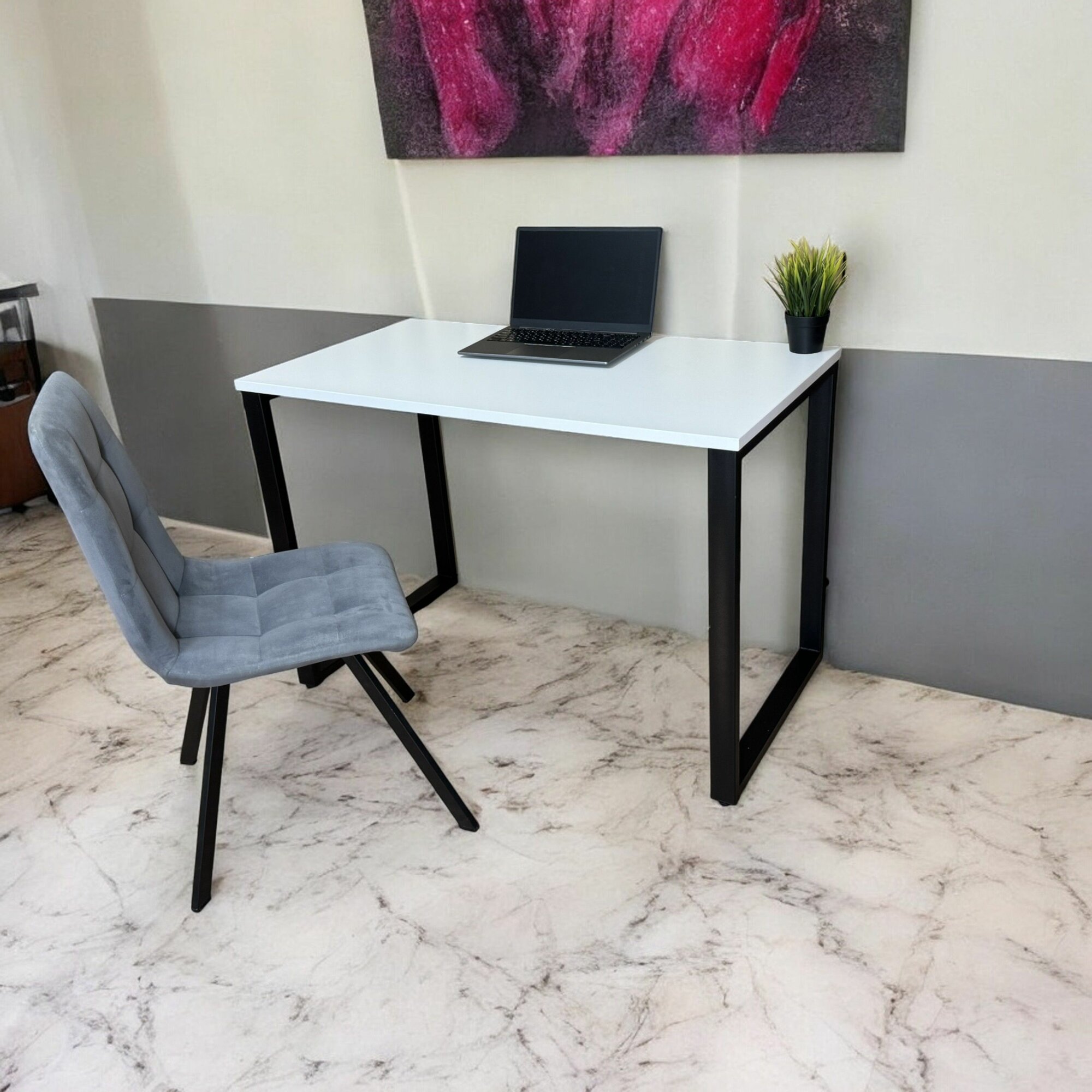 Игровой компьютерный стол/ Лофт, 110*60 см, цвет столешницы Белый, Ножки лофт черные