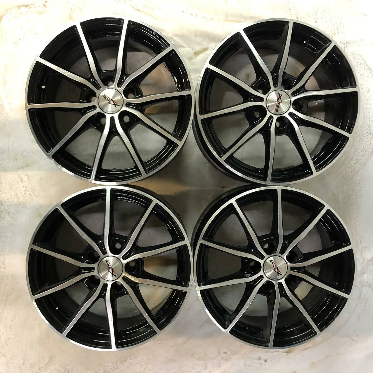 Колесные диски X-Trike 15x6.5 PCD 5x100 D57.1 ET38 (Реплика)