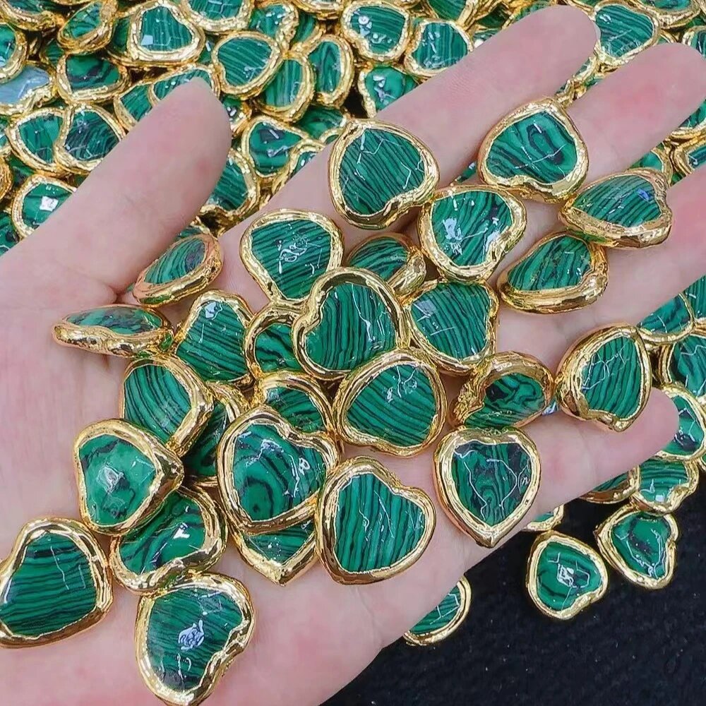 Позолоченные латунные драгоценные камни в форме сердца малахита, подвесные бусины