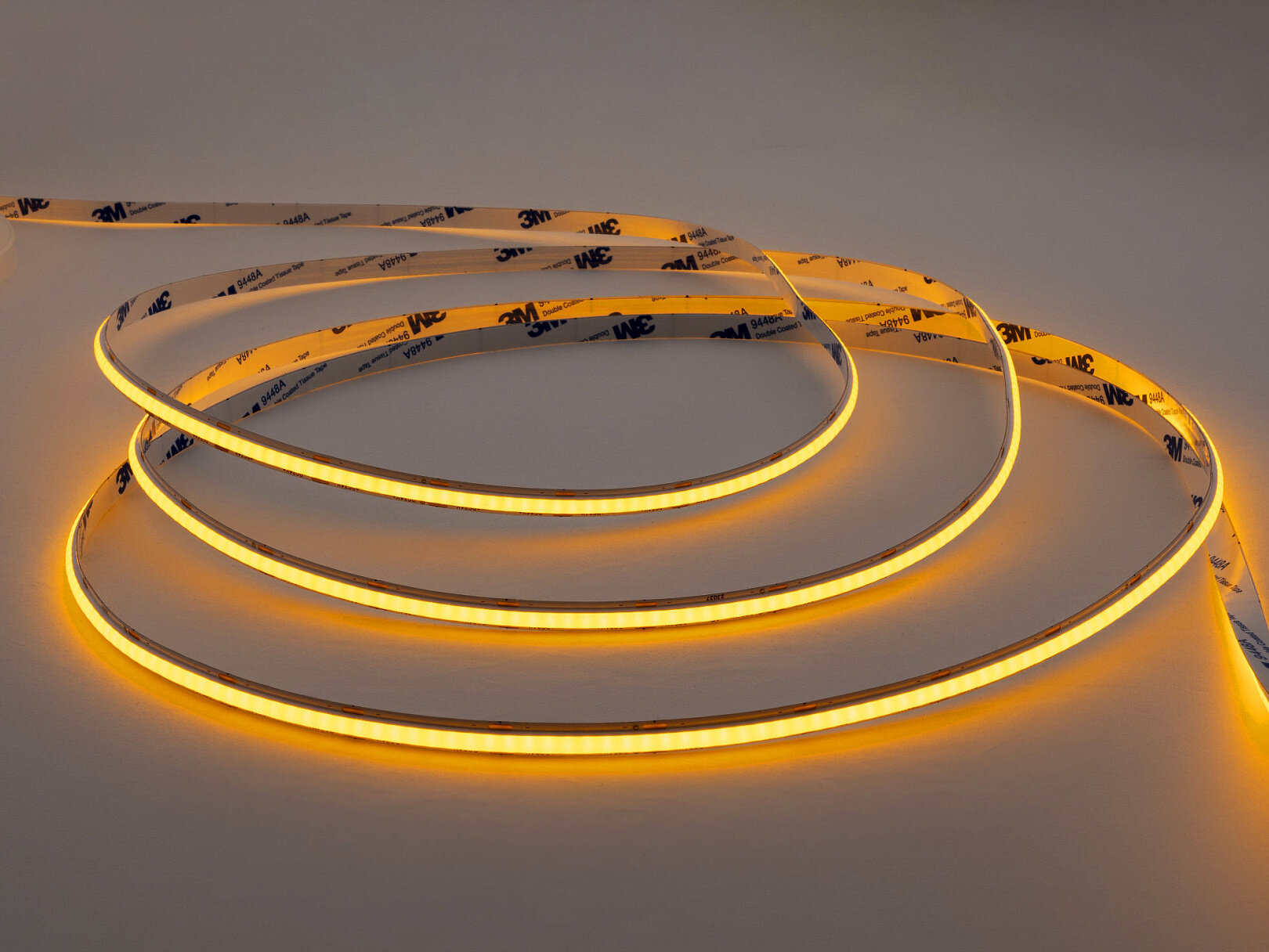 Светодиодная лента COB, цвет желтый, 8mm, 11W/м, 256 д/м, 24V, 5 метров