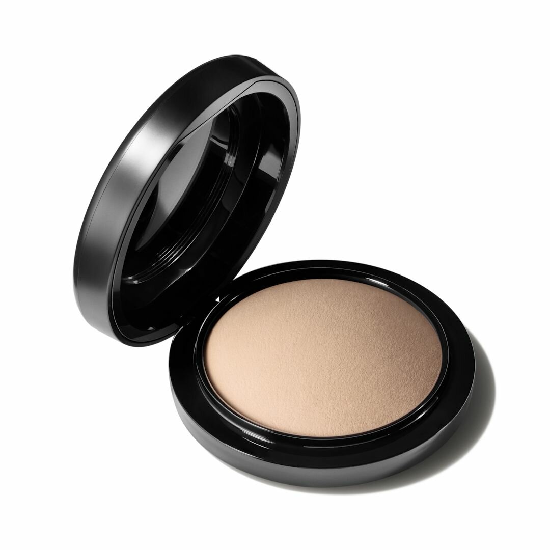 MAC Минеральная пудра Mineralize Skinfinish Natural, Light, 10 г