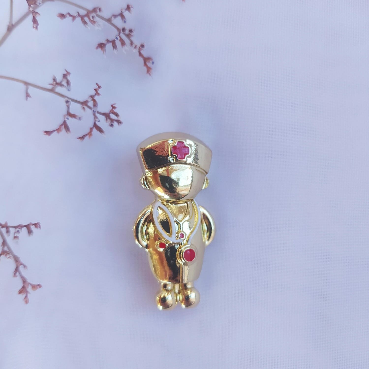 Брошь, эмаль