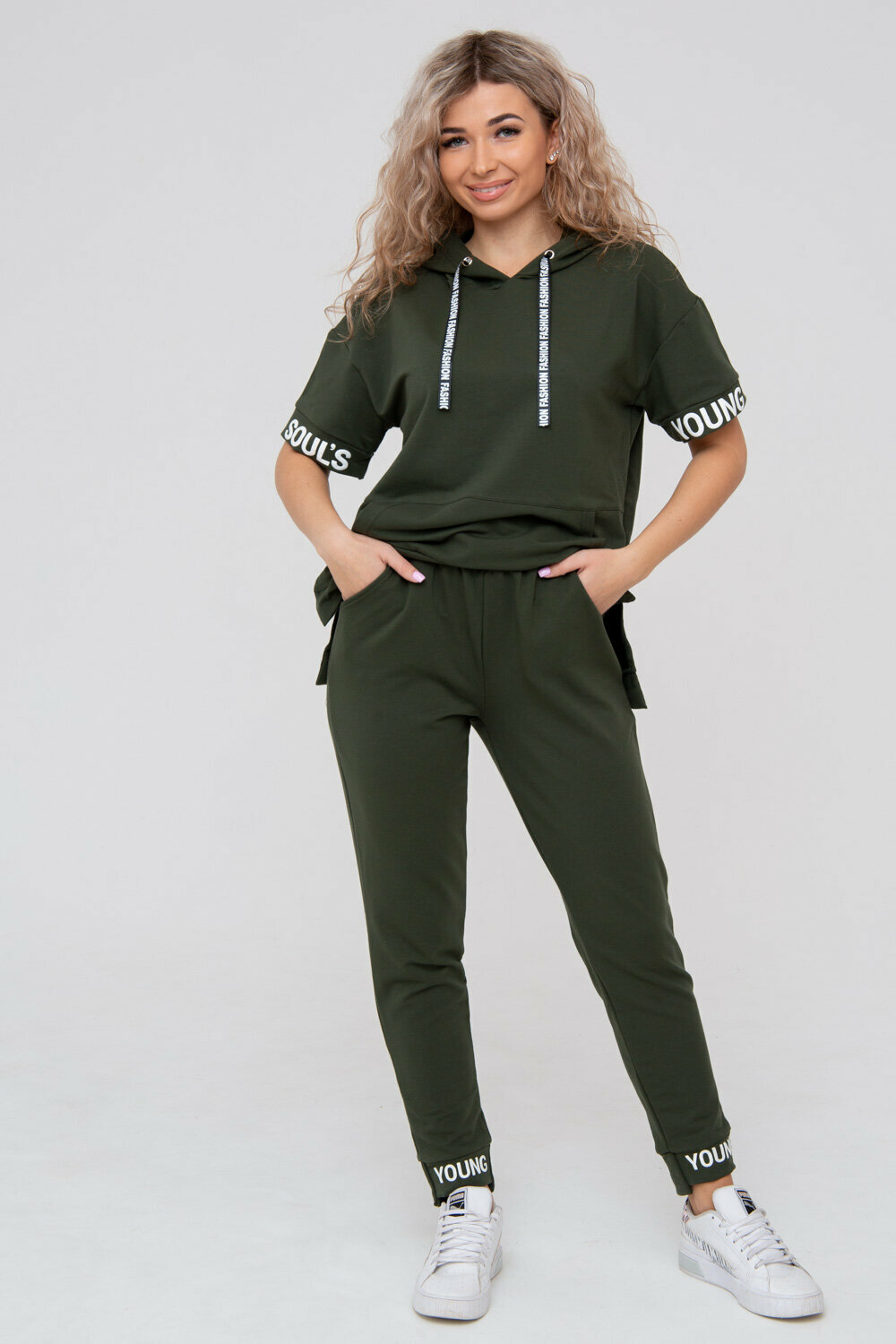 Костюм спортивный