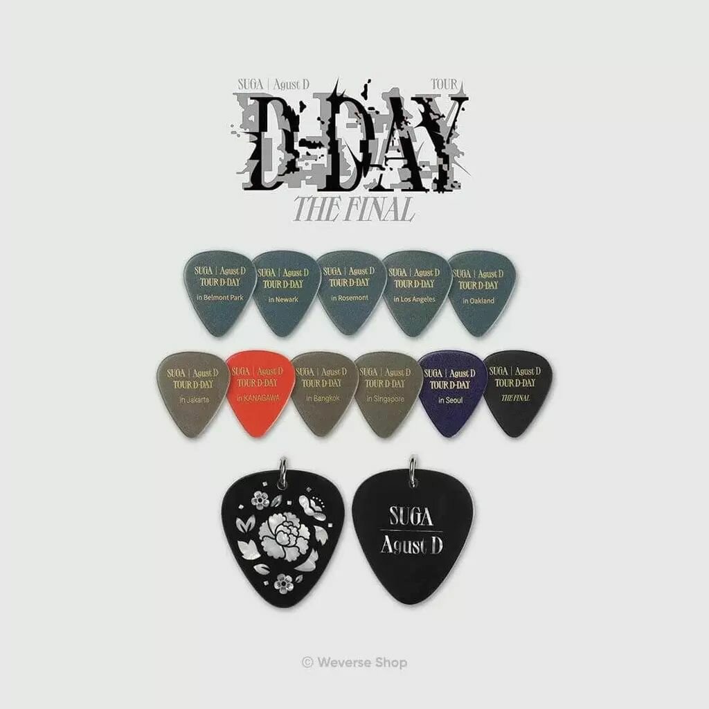 Подвеска и медиатор AGUST D TOUR GUITAR PICK (Belmont park)