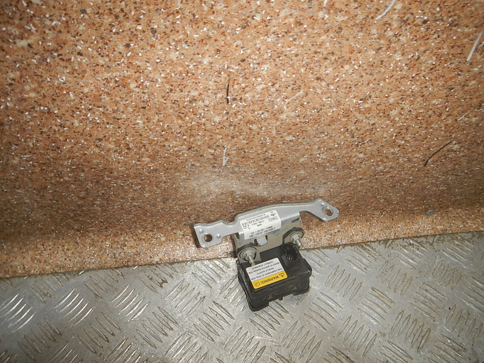 Б/У Датчик курсовой устойчивости, Ford (Форд)-FOCUS 2 (08-11) FORD FOCUS 2 (08-11) Без повреждений. 317610 FORD арт. 3M5...