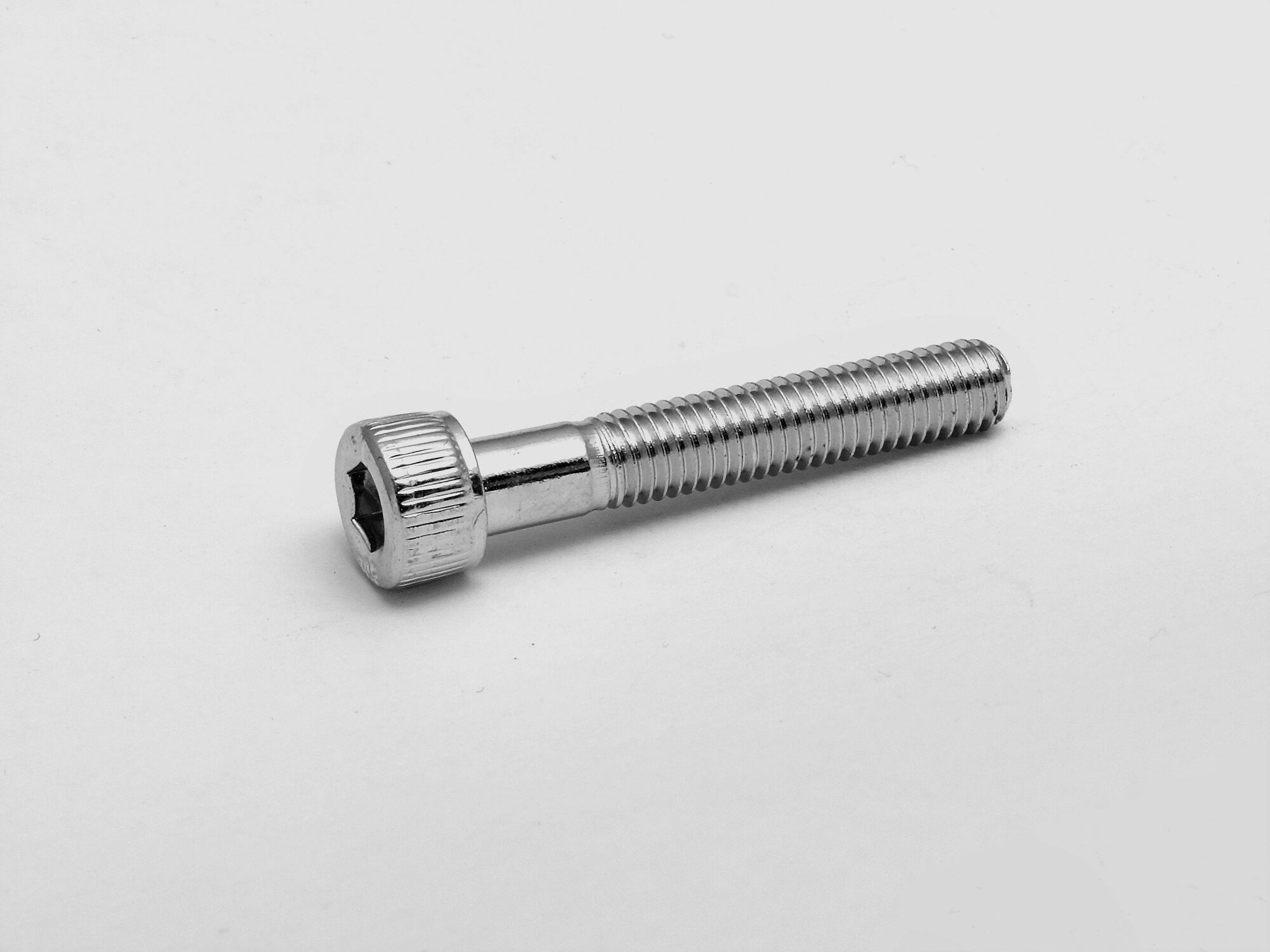 Винт цилиндр. с внутренним шест. М5 х30 DIN 912, K84 / 30 шт / соберизавод