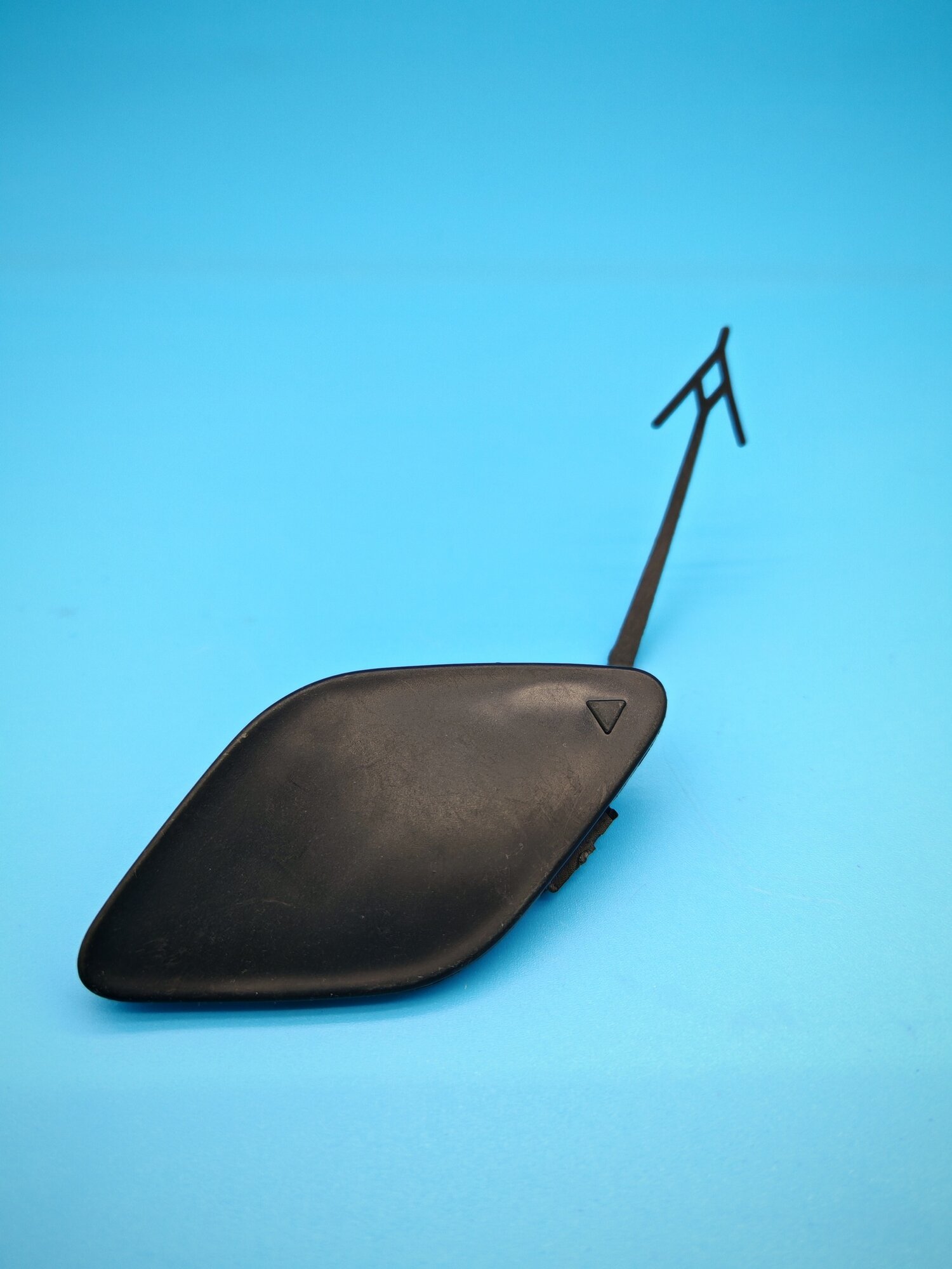 GEELY Заглушка переднего бампера Geely Coolray 6010091300