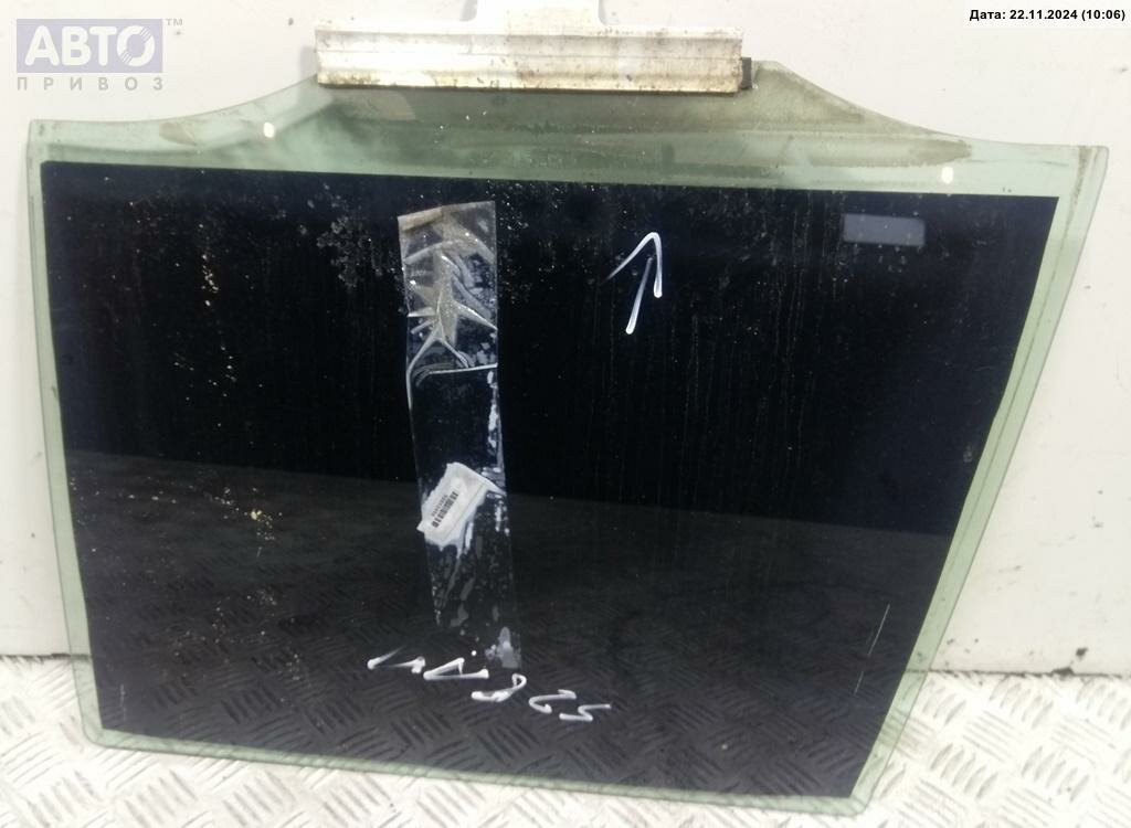 Стекло двери задней левой Mercedes C-Class W202 (1993-2000)