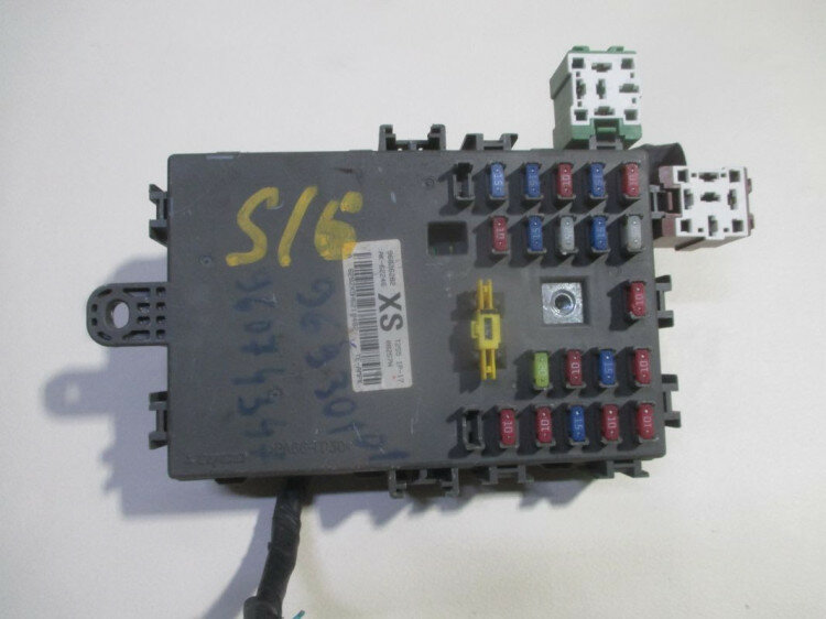 Блок предохранителей салонный 96826282 XS AK62246 96074347 96930101 Шевроле Авео Т250 - S-16