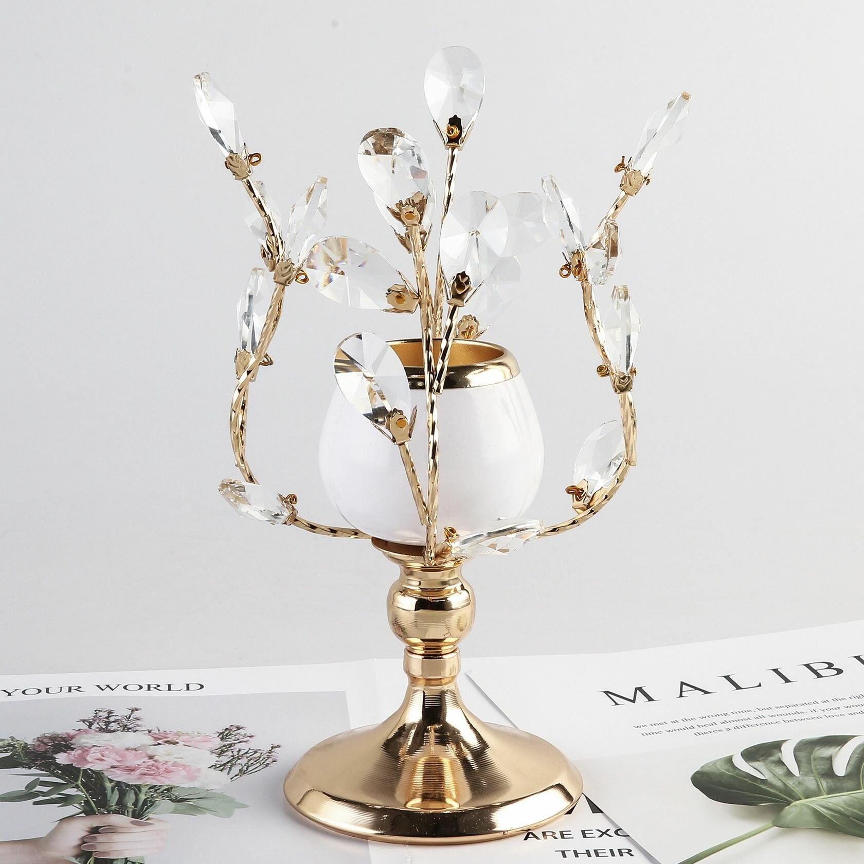 Роскошная люстра хрустальный подсвечник