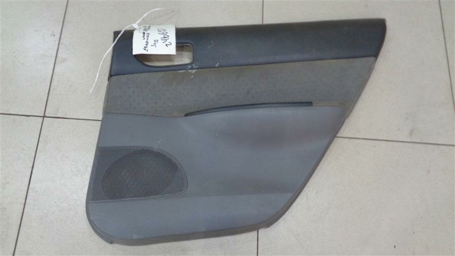 Обшивка двери задней правой от Mazda 6 GG, GY 2002-2007