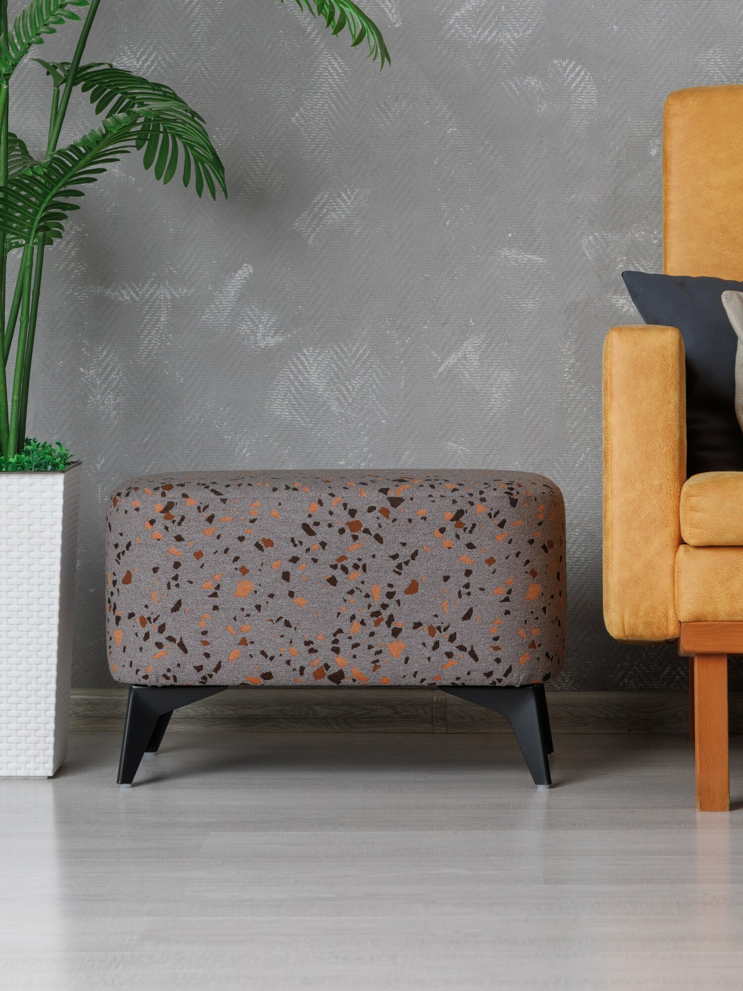 Пуфик «Монца», интерьерро, премиум ткань шенилл, на металлических ножках, 35х60х40 см, нагрузка до 150 кг