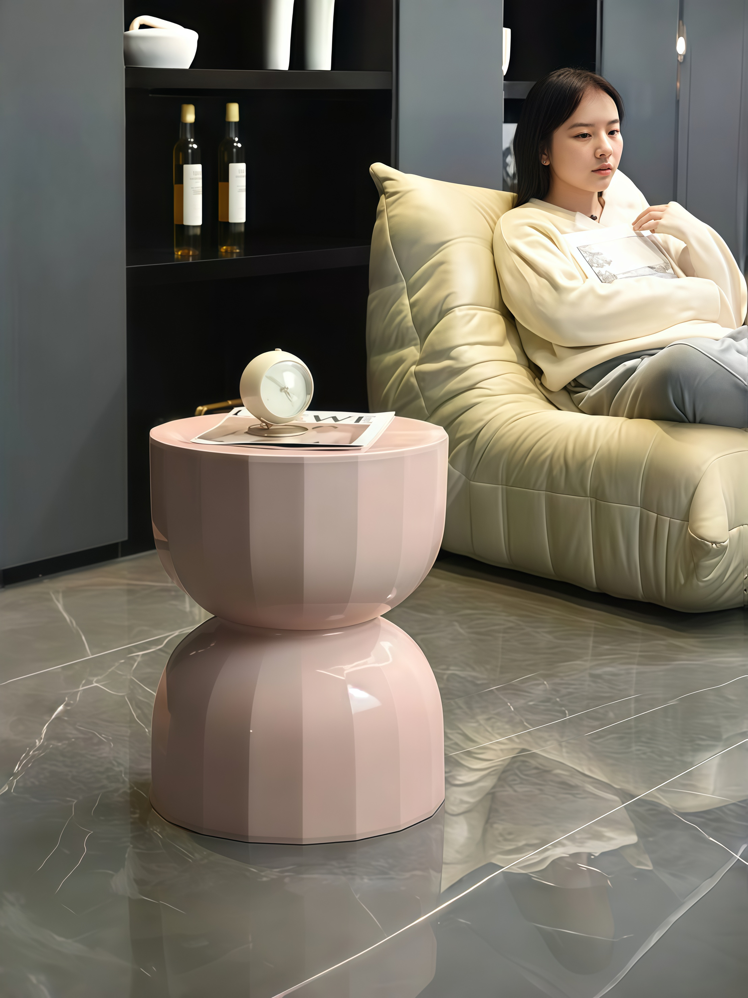 Журнальный стол "Арт-деко", для ванной, круглый, светло-розового цвета