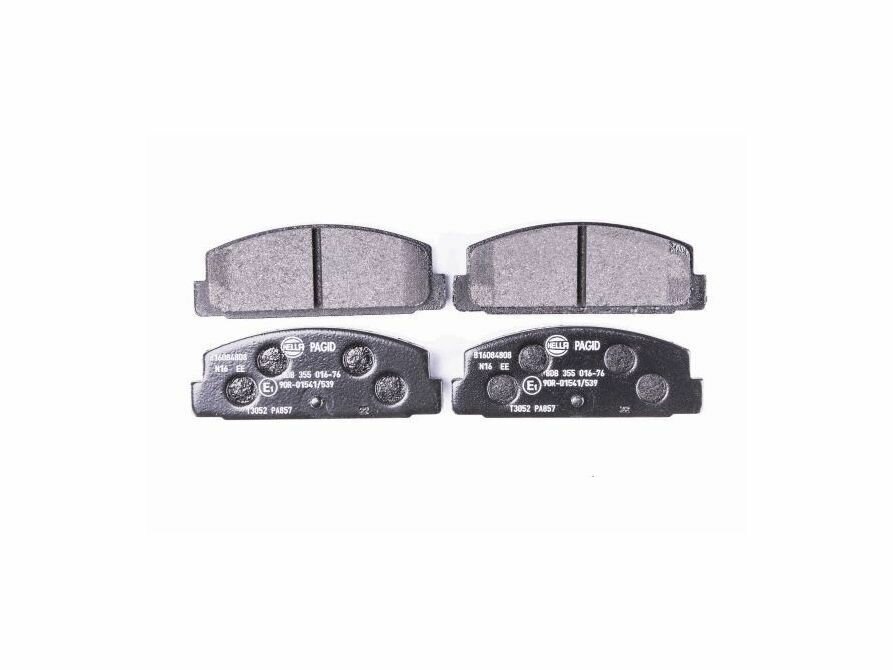 HELLA 8DB355016761 Колодки тормозные MAZDA RX 7 92>/MAZDA 323 1.8 T/626 91>94 задние